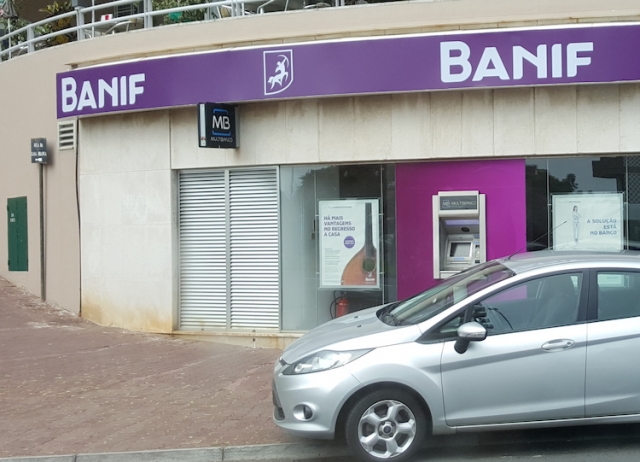 Deve ser o sistema financeiro a pagar aos lesados do Banif e não o ...